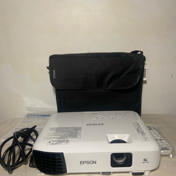 epson | Other | Epson Ex328 Builtin Speaker 4k Resolution | Poshmark